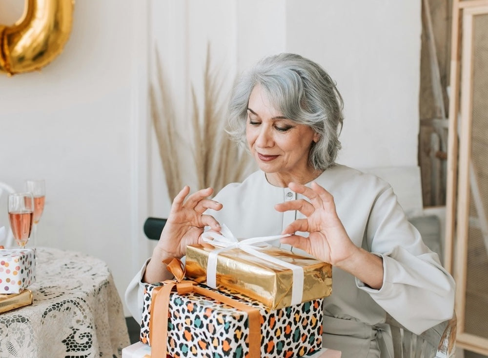 10 Unique 50th Birthday Gifts for Wife in 2026: Modern & Traditional I ...