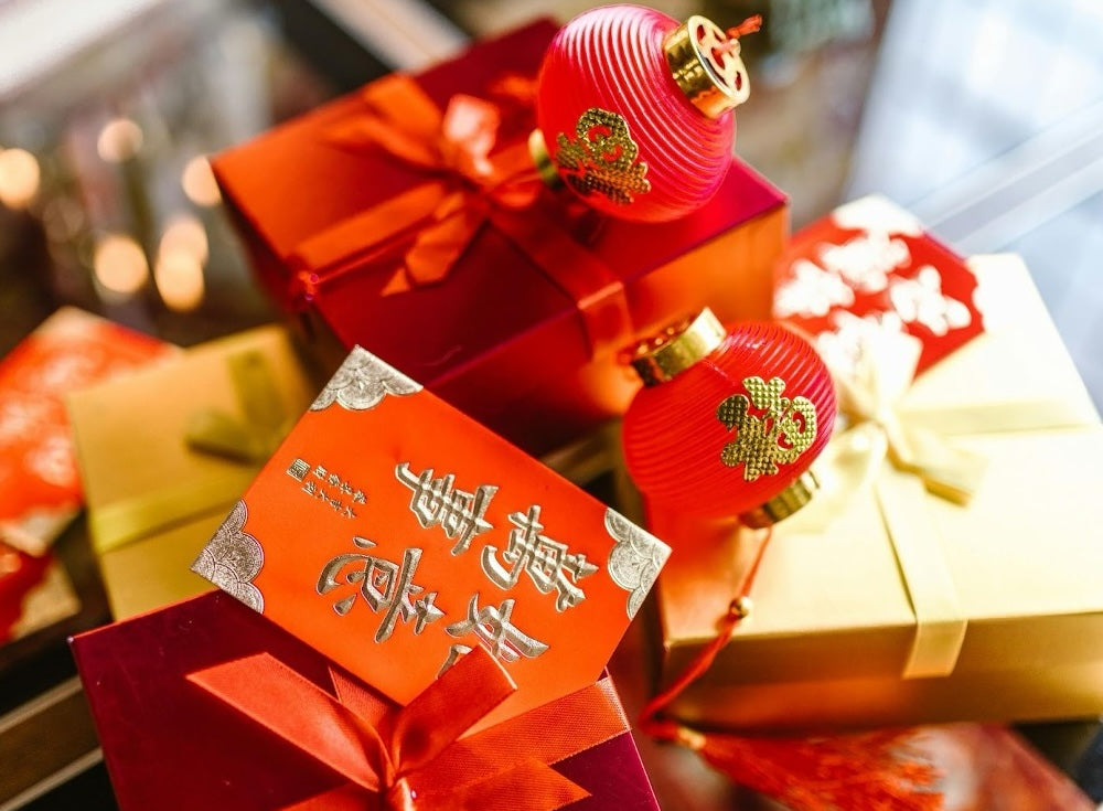 4 Unique Chinese New Year Gifts for Wife in 2026 – Mayfairsilk