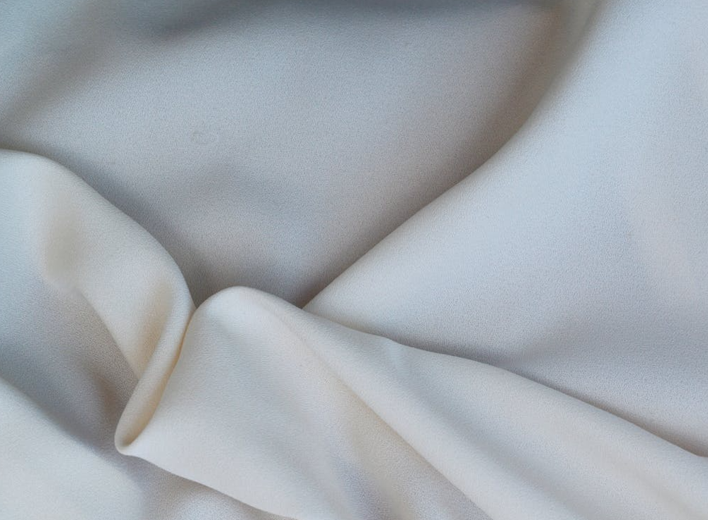 Pure Silk vs Mulberry Silk: Differences, Uses & Cost Compared – Mayfairsilk